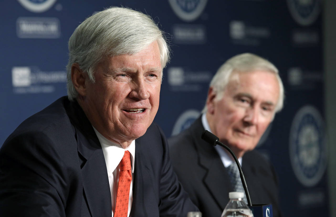 Nintendo of America to sell majority stake in Mariners; John Stanton ...