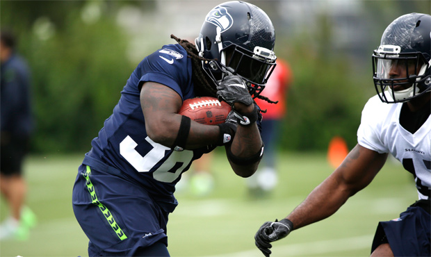 Seahawks RB Alex Collins makes strong impression in mock game