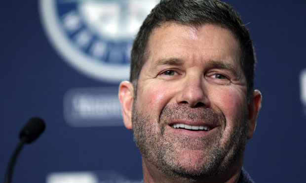 Video: Mariners honor Edgar Martinez's stellar career before number ...