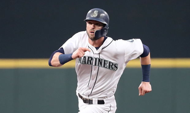 Mariners' Mitch Haniger likely to miss spring training due to core ...
