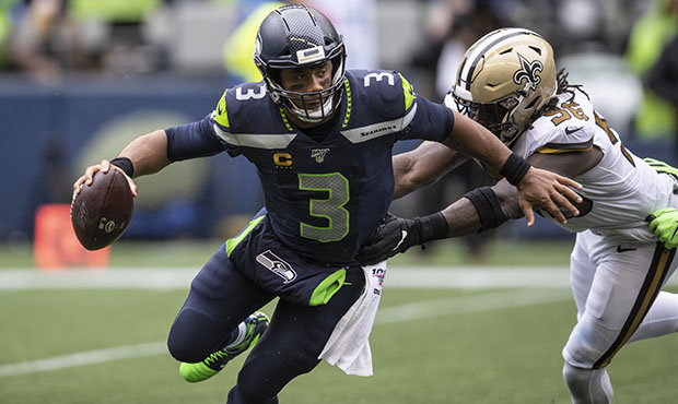 What's Seahawks' Russell Wilson been up to? He stole a 710 mic to tell us