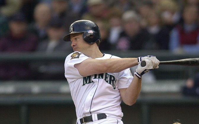 Groz Remembers the 2001 Mariners: Solid and steady David Bell