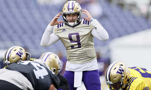 Dylan Morris seizes reins as starting quarterback for No. 20 UW Huskies