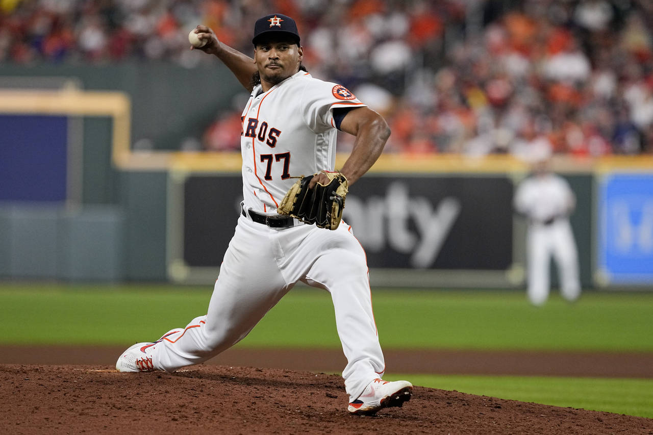 Game 3 a throwback with batters facing pitchers for 1st time - Seattle ...