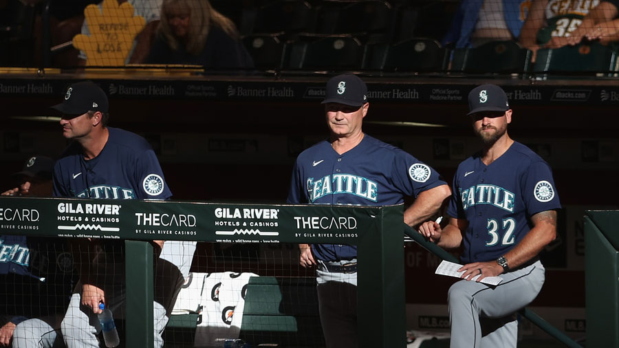 Mariners announce 2022 coaching staff, including some changes
