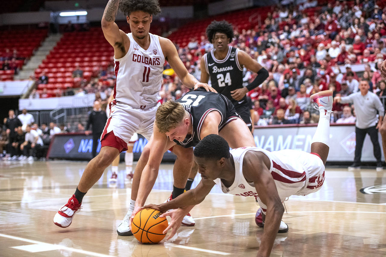 Tyrell Roberts leads WSU past Santa Clara 63-50 in NIT