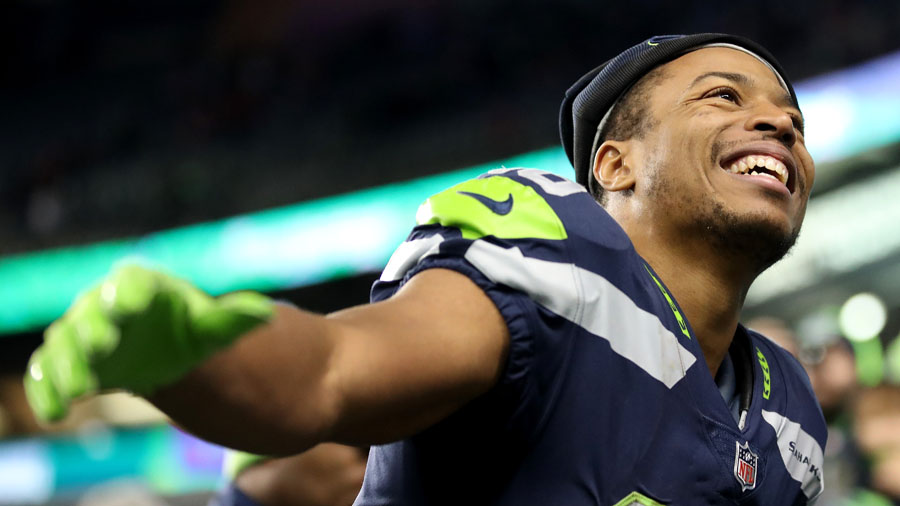 Seahawks' Tyler Lockett shares insight on QB battle, Wilson moving on ...