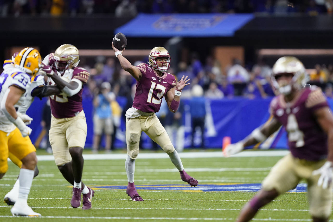 Florida State blocks PAT, holds off Kelly's LSU, 24-23