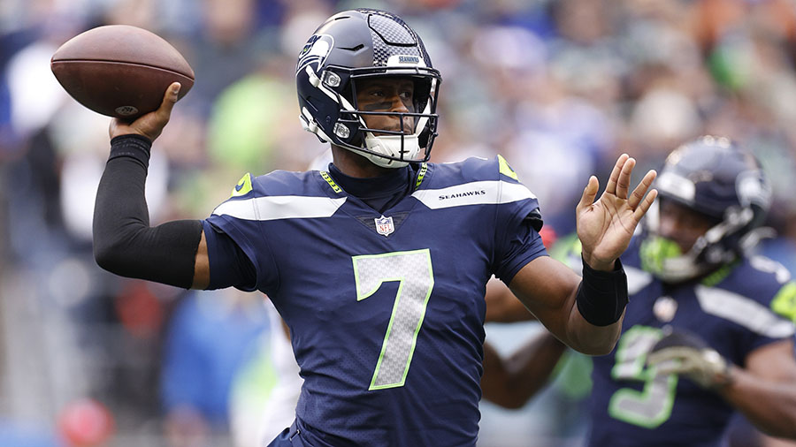 Carroll: Geno's emergence as Seahawks starting QB 'seamless'