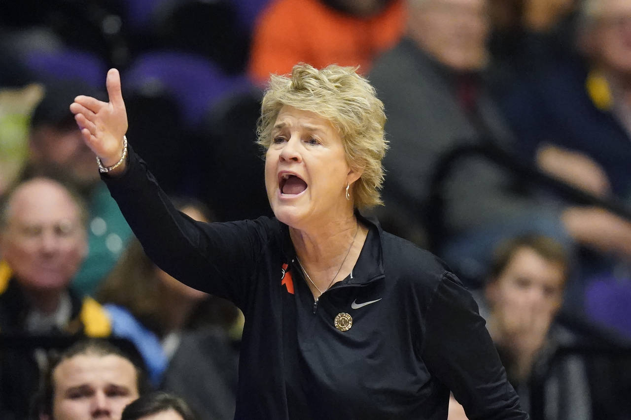 Clark leads No. 9 Iowa in 73-59 win over Oregon State - Seattle Sports