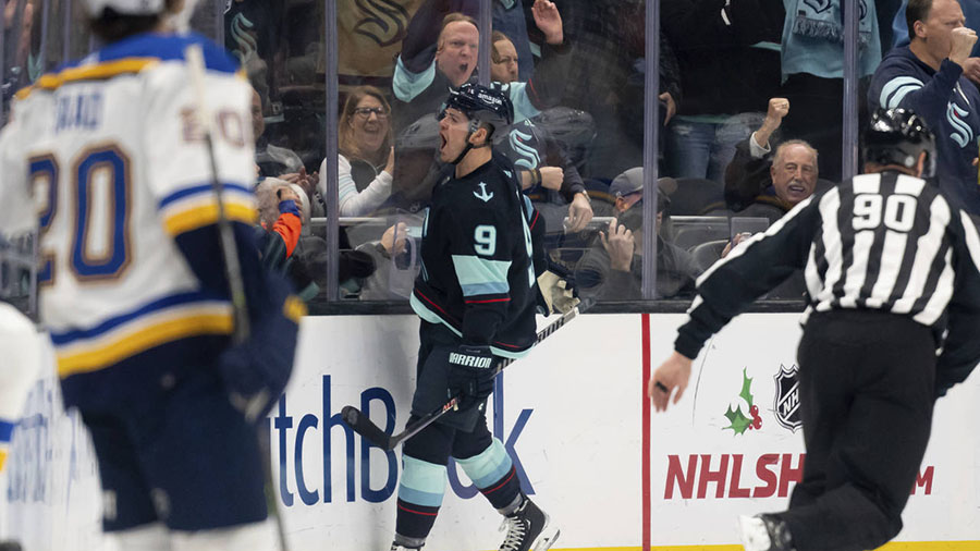 Ryan Donato scores in fourth straight, Kraken topple Blues 5-2 ...