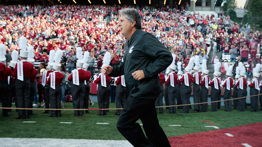 Mike Leach remembered as pioneer, unique character in college football