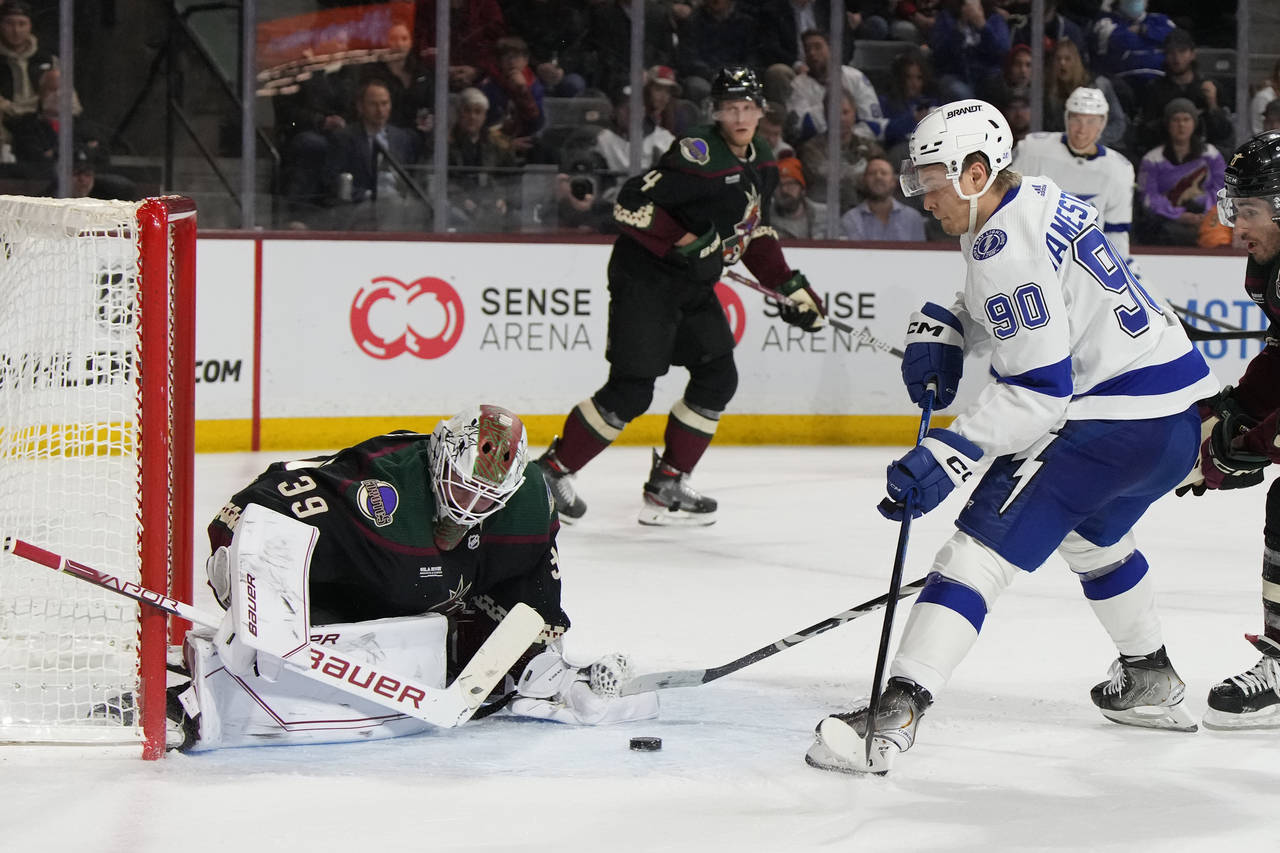 Ingram gets 1st shutout; Coyotes beat Lightning 1-0 in SO