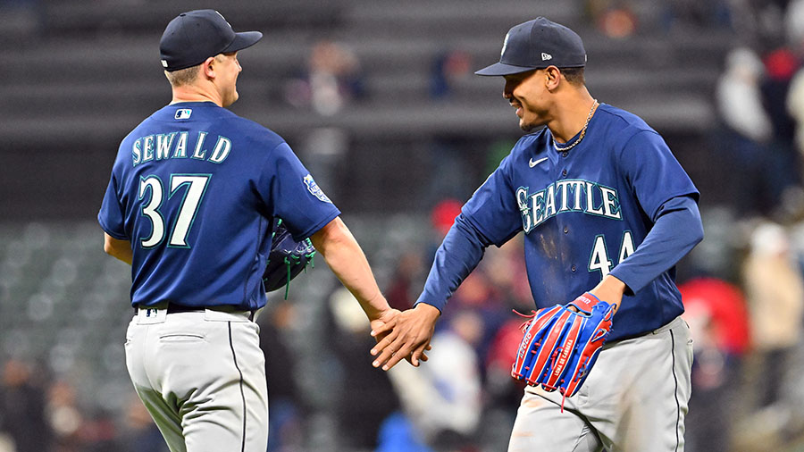 Mariners beat Guardians 3-2, hand Quantrill rare home loss