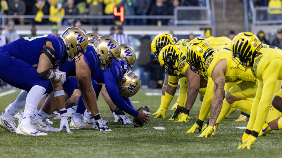 UW Huskies' top-10 clash with Oregon the site of College Gameday ...