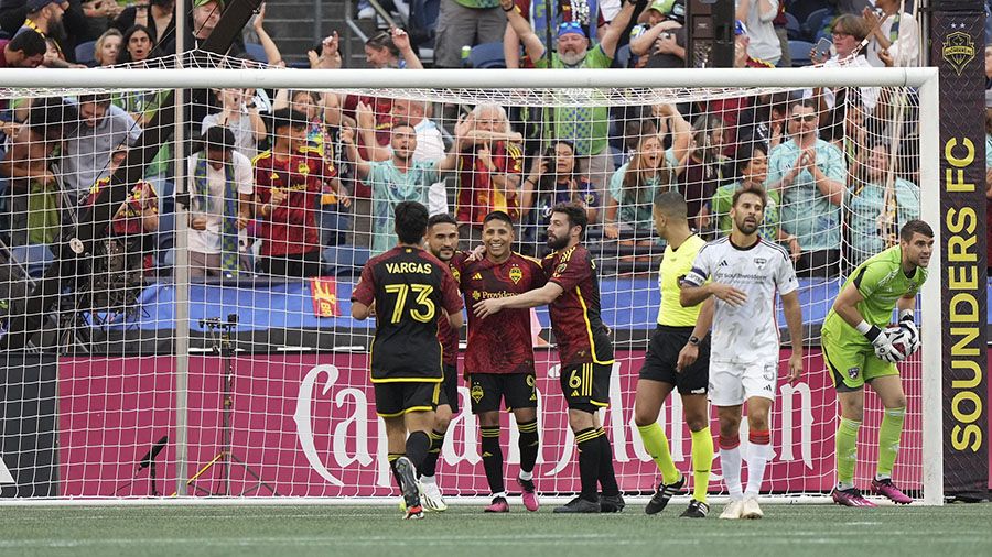 Junqua's own-goal helps Seattle Sounders draw with Dallas 1-1