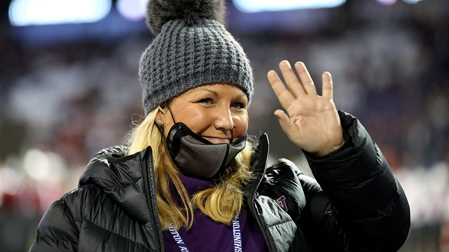 USC hires UW Huskies’ Jen Cohen as athletic director