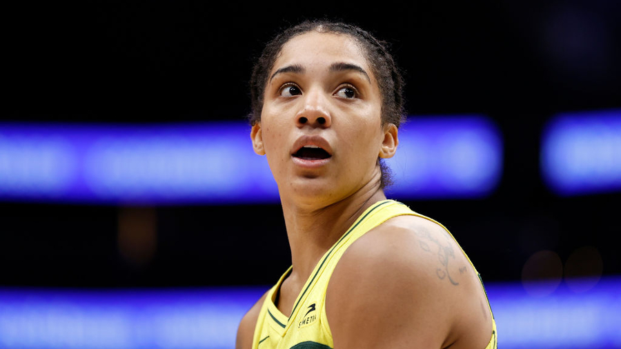 Seattle Storm F Gabby Williams out at least a month