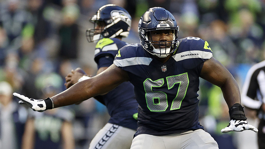Seahawks take hit on O-line with both tackles ailing with injuries