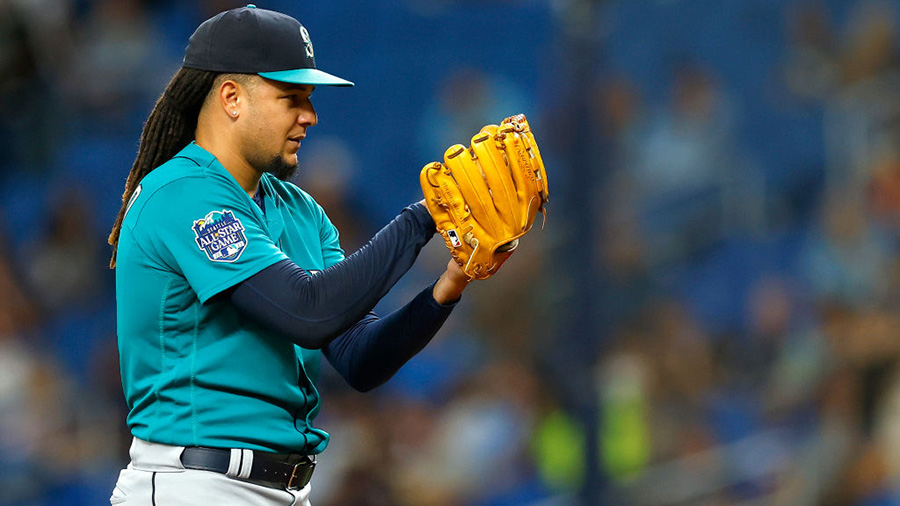 Castillo leads Mariners past Rays 1-0 in battle of playoff contenders