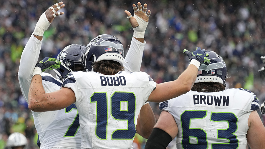 Bump: Seahawks may have unlocked red zone target in Jake Bobo