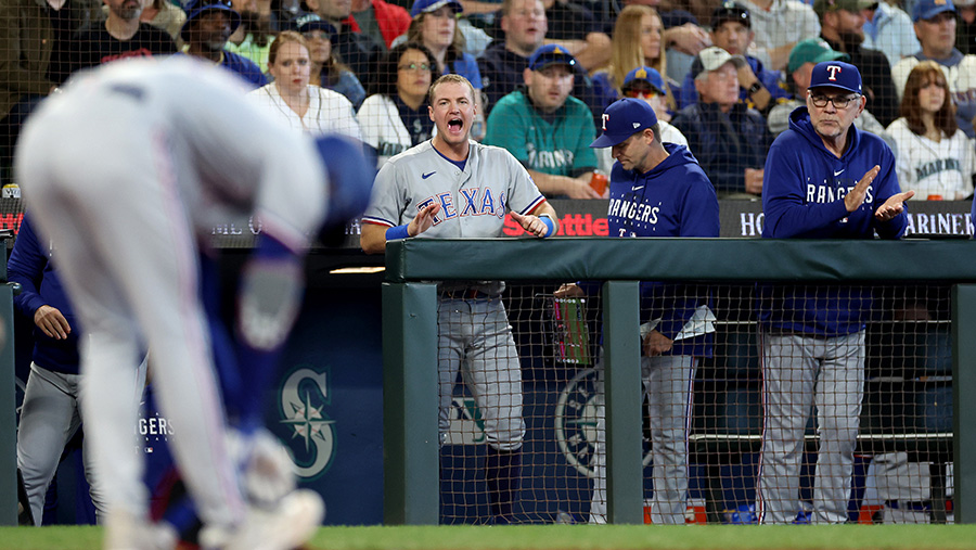 Seattle Mariners playoff hopes end as Texas wins 6-1 to clinch