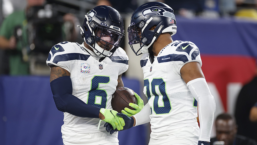 Recap: Seahawks' defense dominates in 24-3 win over Giants