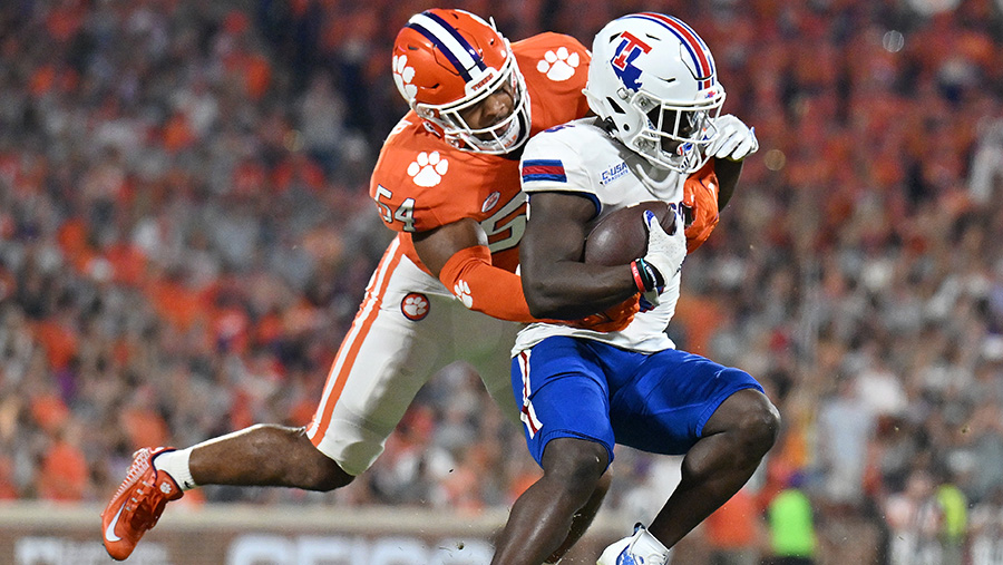 Bumpus has 2 early NFL Draft crushes for Seahawks' defense