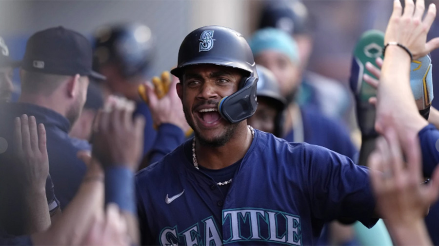 Seattle Mariners Notes: 40-man roster set; Cal nominated again