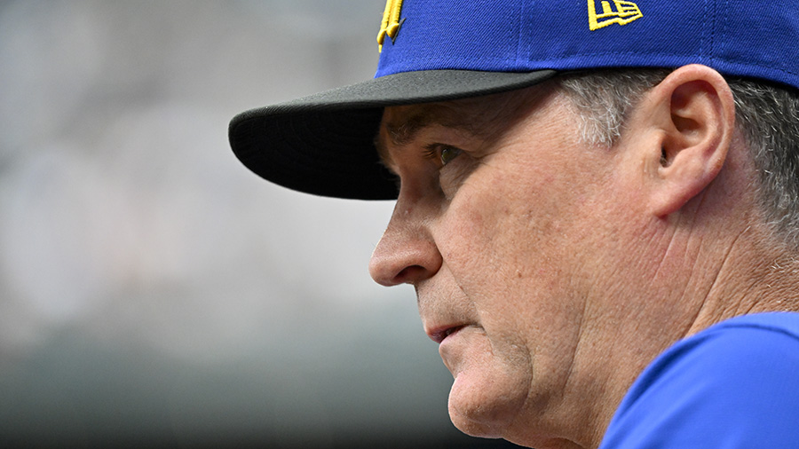 Seattle Mariners let manager Scott Servais go, hire Dan Wilson